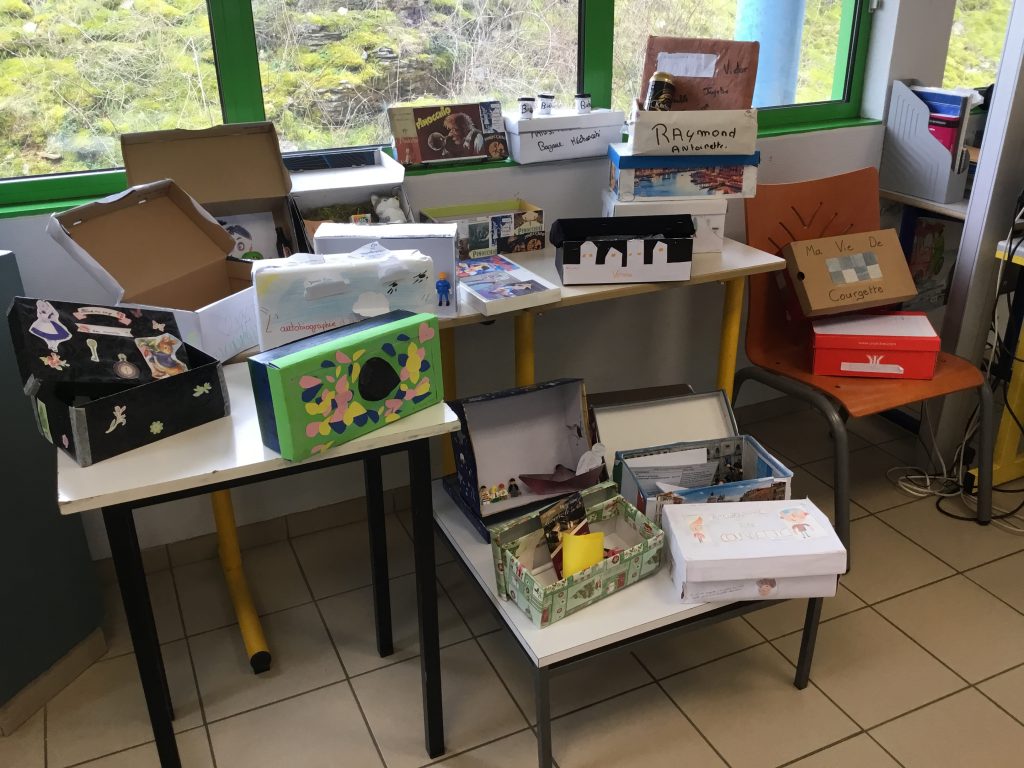 Les élèves de 5°1 fabriquent des boîtes de lecture! – Collège Dampierre ...